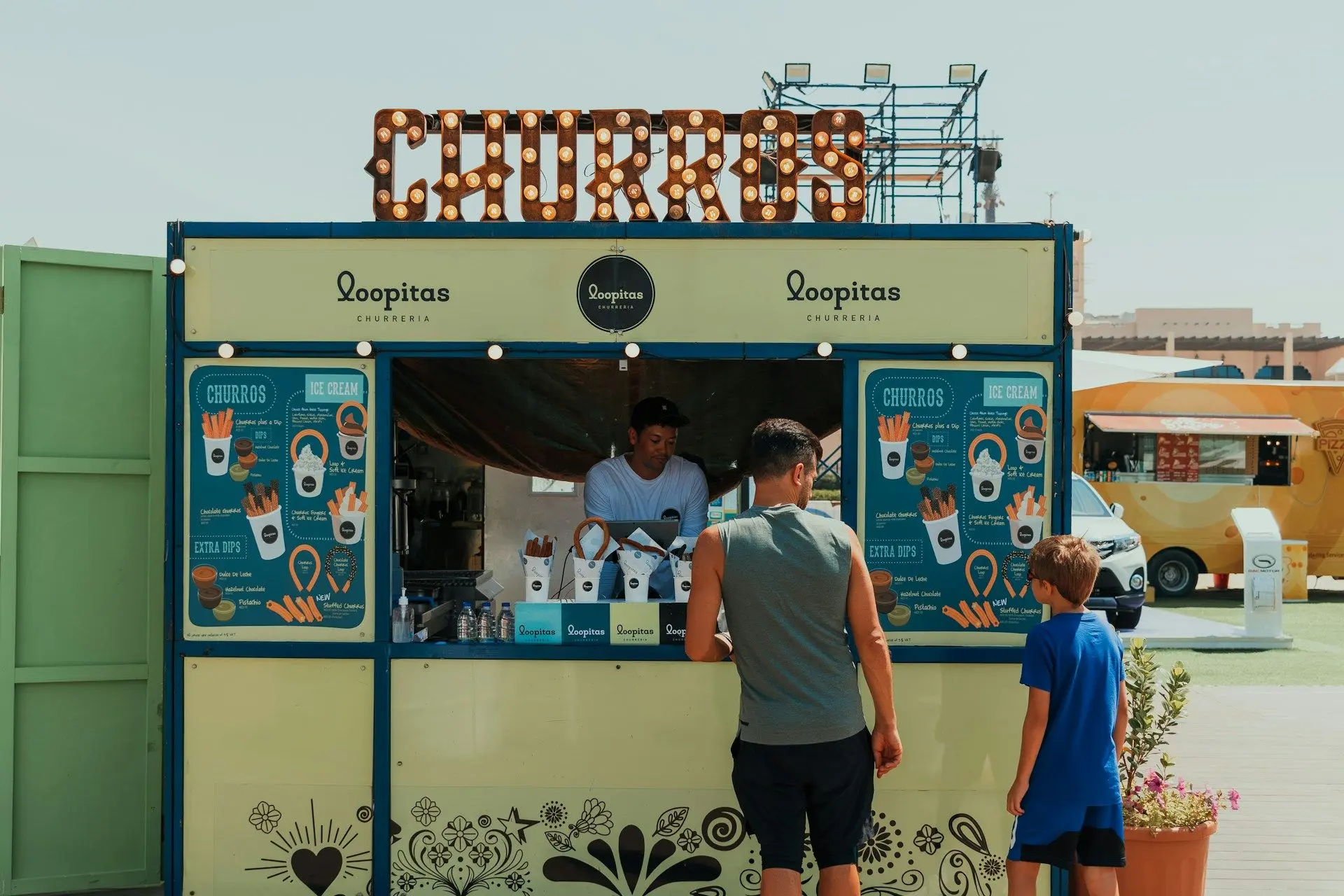 Best Weekend Markets in Dubai 2025: Food & Handmade Finds - The Sandy Times